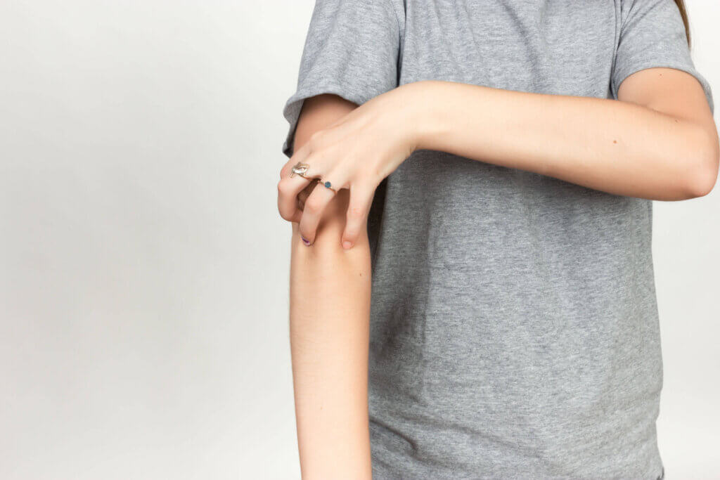 Escabiose: sintomas, causas e tratamento