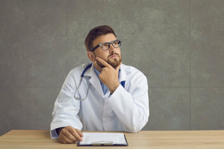 6 types de boutons sur le visage et comment les traiter - Muy Salud